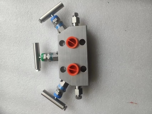 Rosemount 305 3-Way Stainless Manifold Valve 0305RC32B11B4L4
